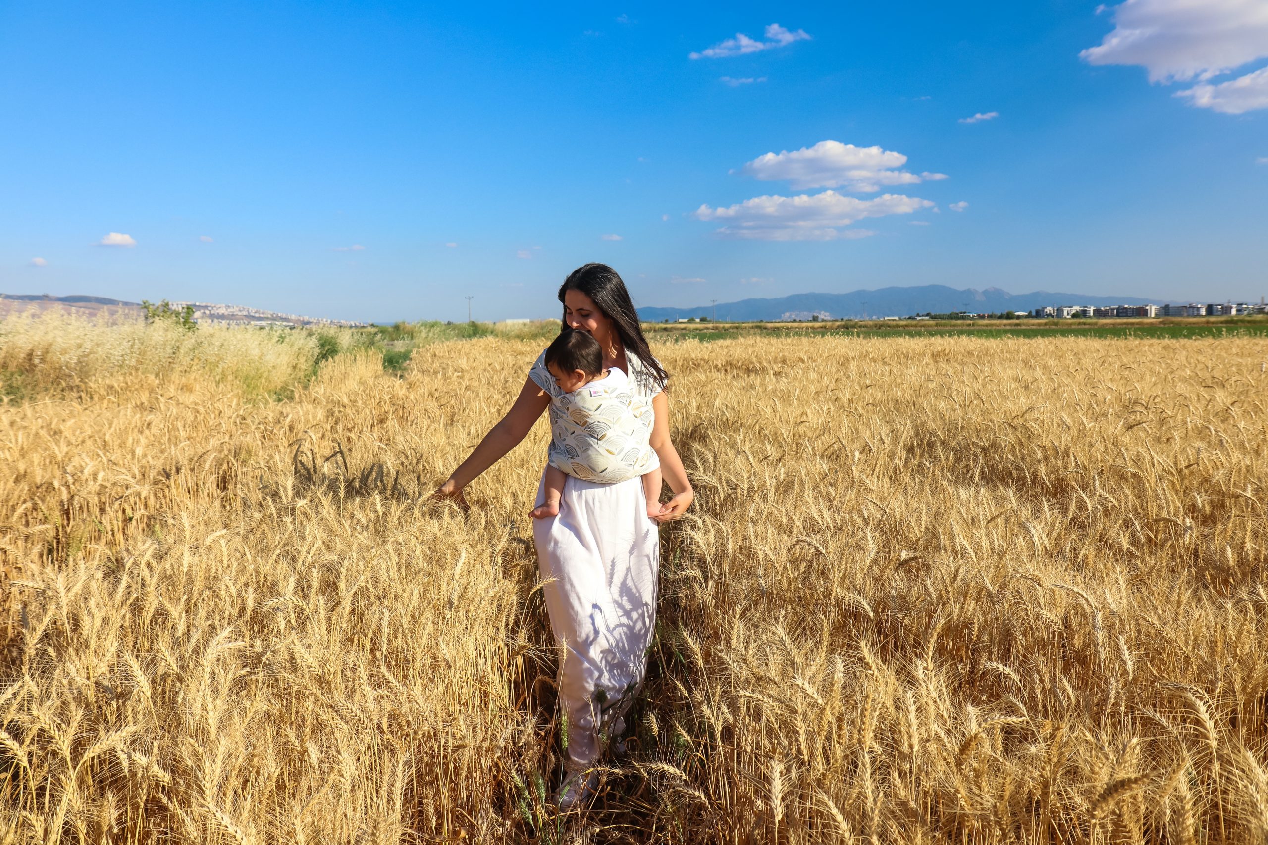 Neko Stretchy Wrap Sling -Fresia - Neko Slings